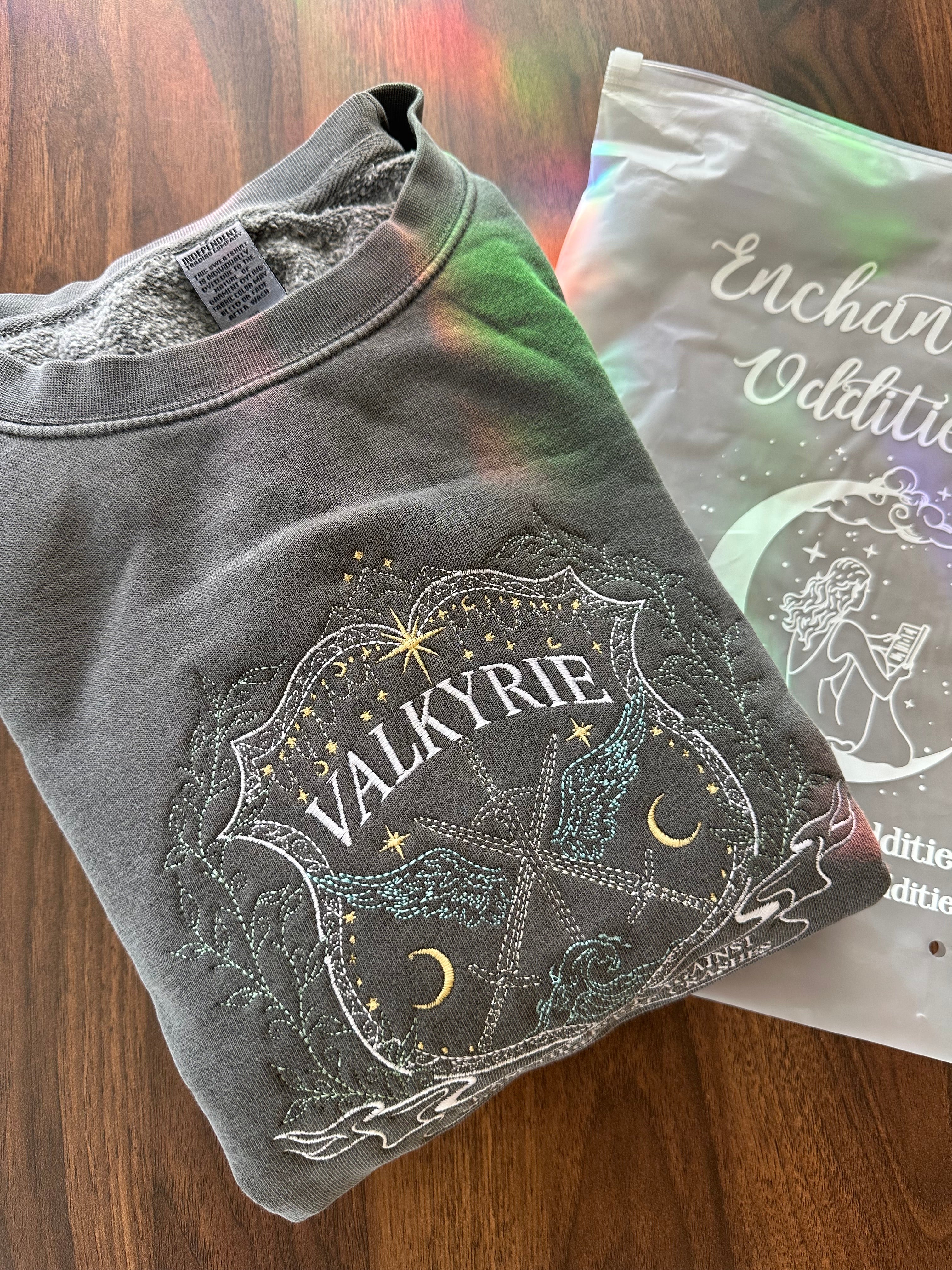 Valkyrie Crest Crewneck, dark colourway - 3XL – Enchanted Oddities